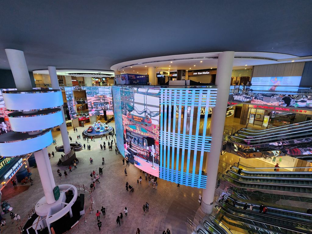 Jalan-Jalan di Resorts World Genting Highlands, Resort di Atas Awan