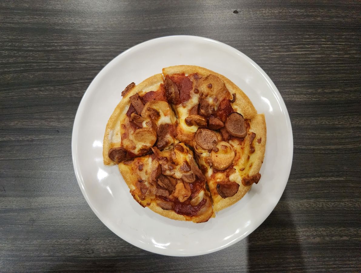 Ternyata Ini Isi dan Topping dari Meaty Pizza Hut