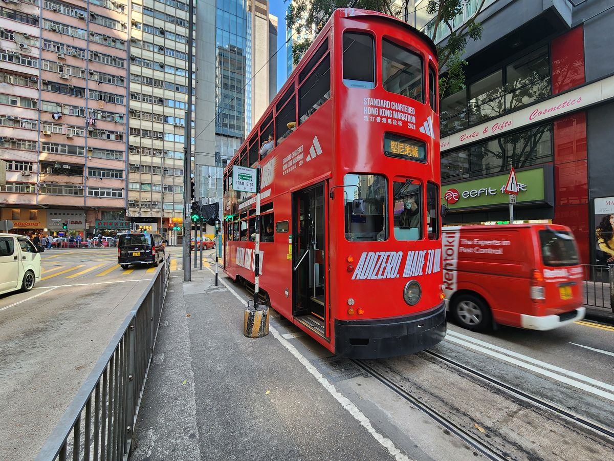 Cara Naik Tram (Ding Ding) yang Legendaris di Hong Kong