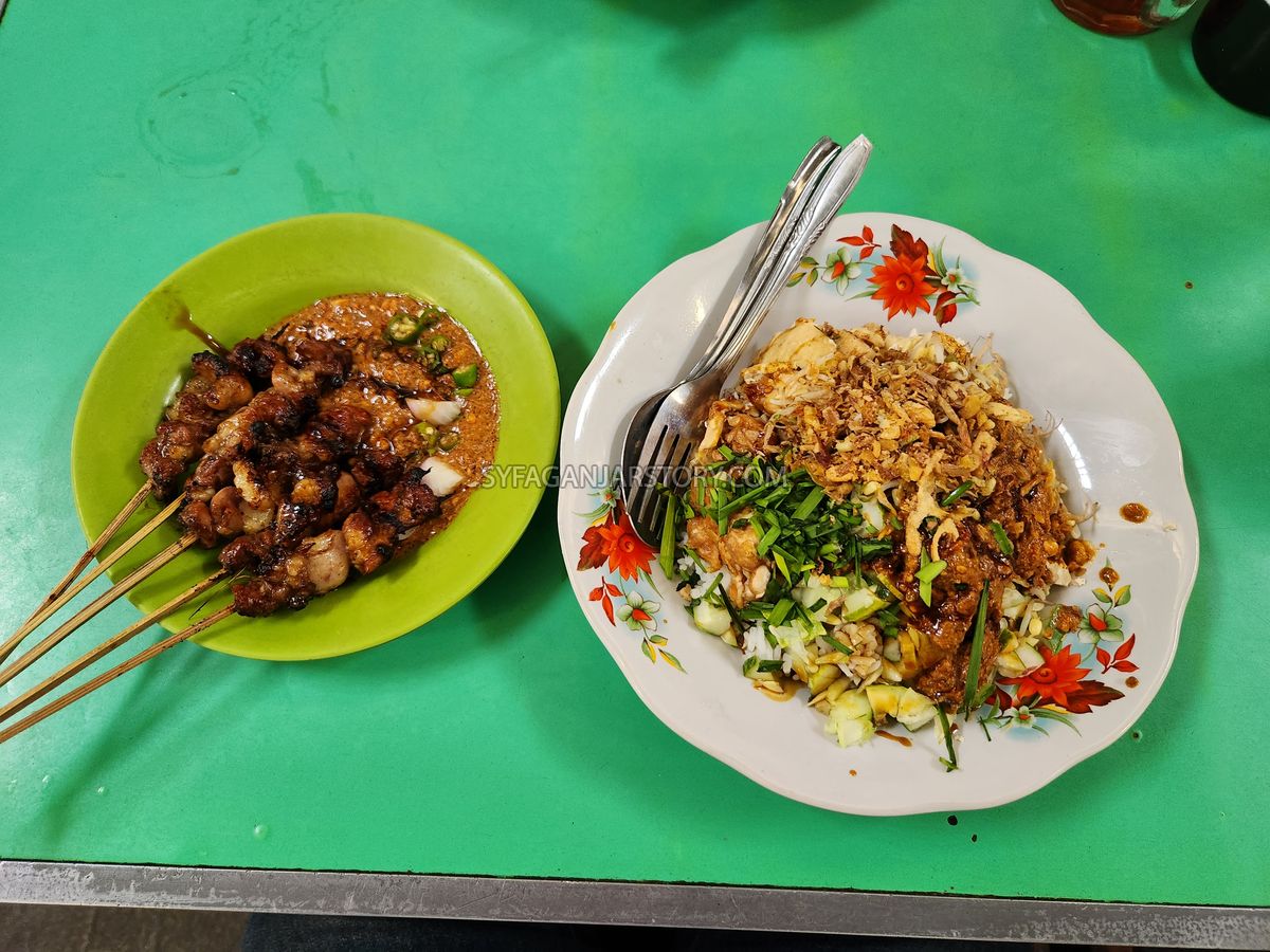 Review Nasi lengko H. Barno yang Legendaris di Cirebon